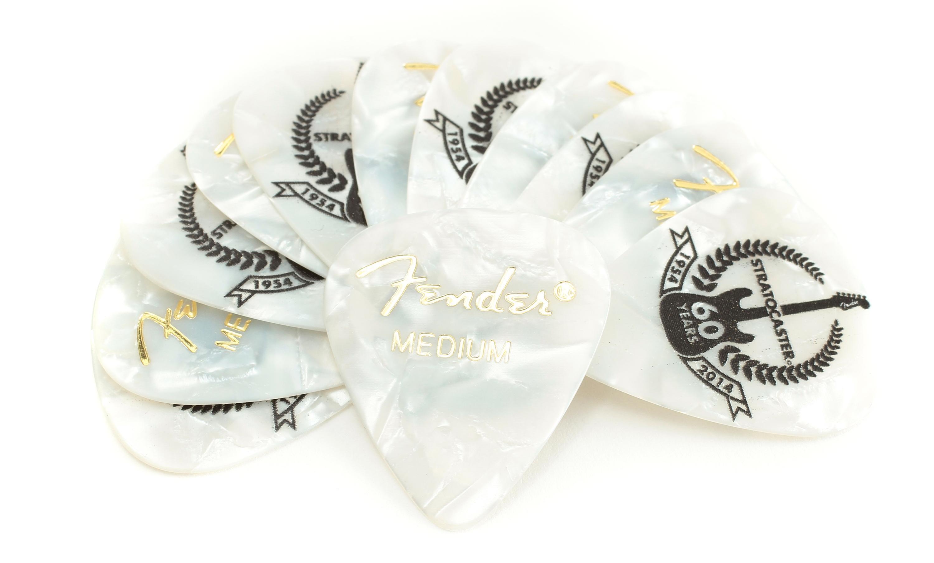 Fender 60th Anniversary Pick Tin (12) | Sweetwater