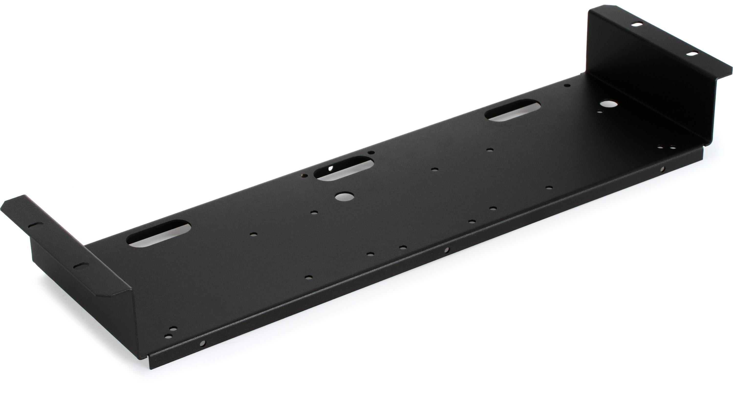 Moog VX-351/352 Rack Mount Kit | Sweetwater