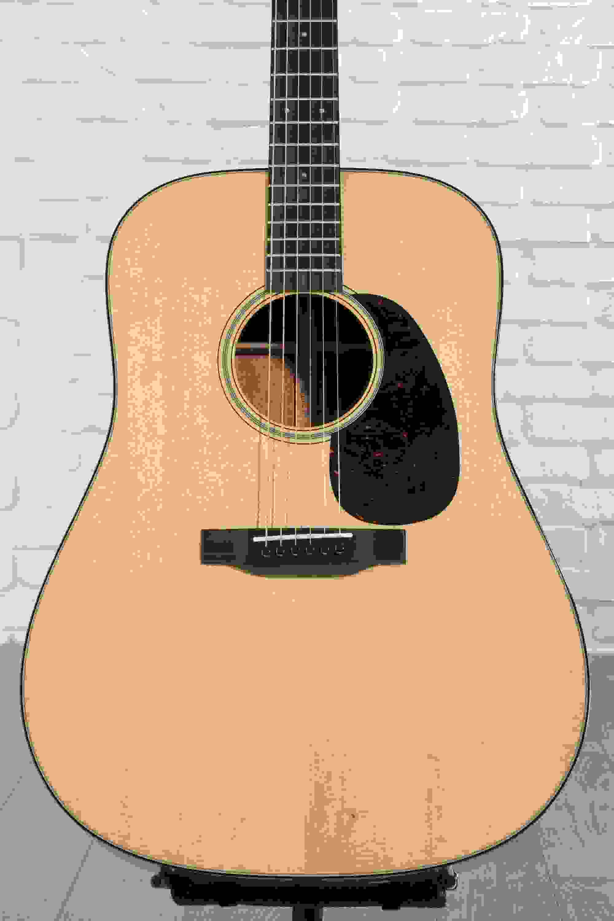 Martin Super D-18 Acoustic Guitar - Natural | Sweetwater