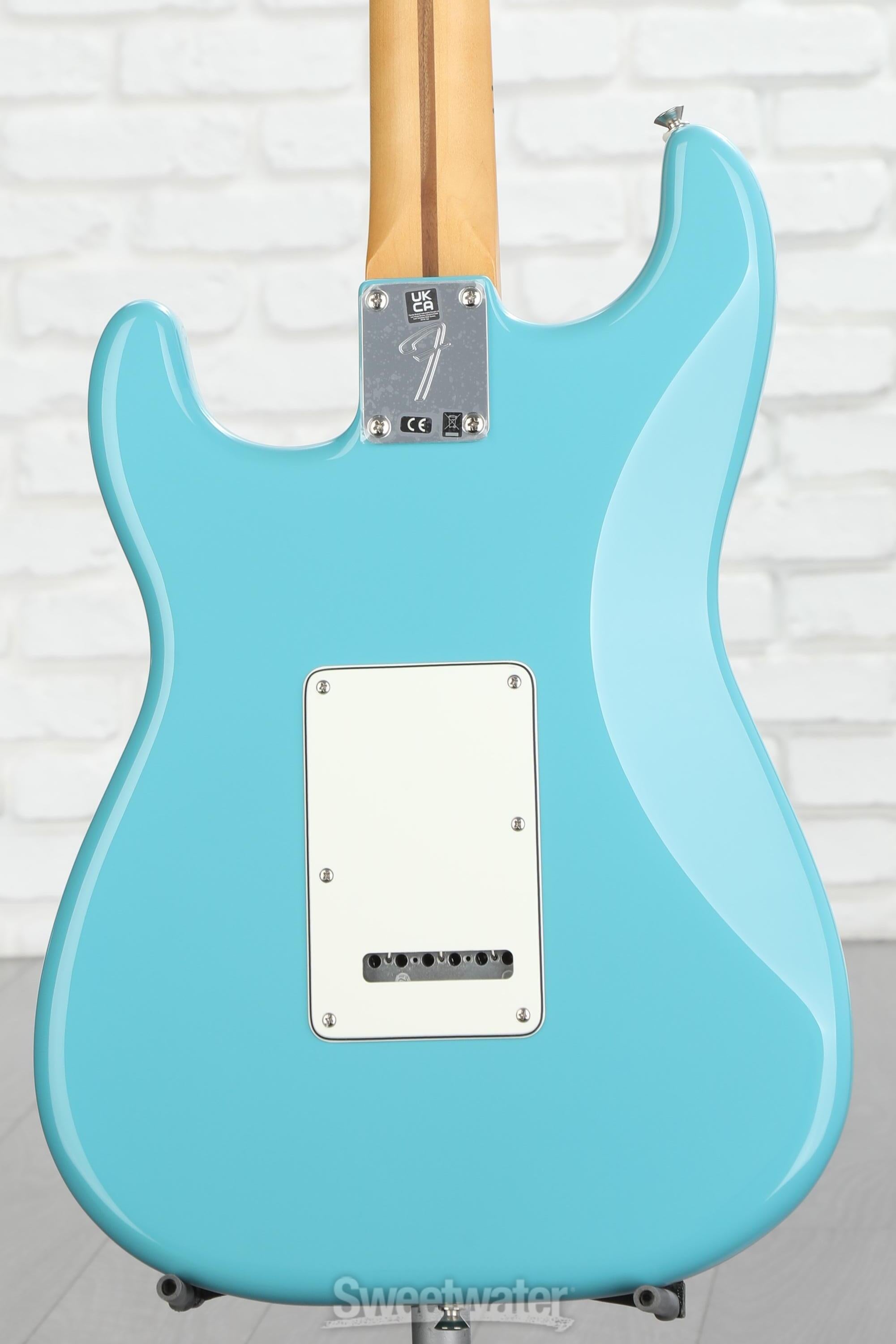 Fender Player II Stratocaster Electric Guitar - Aquatone Blue with ...