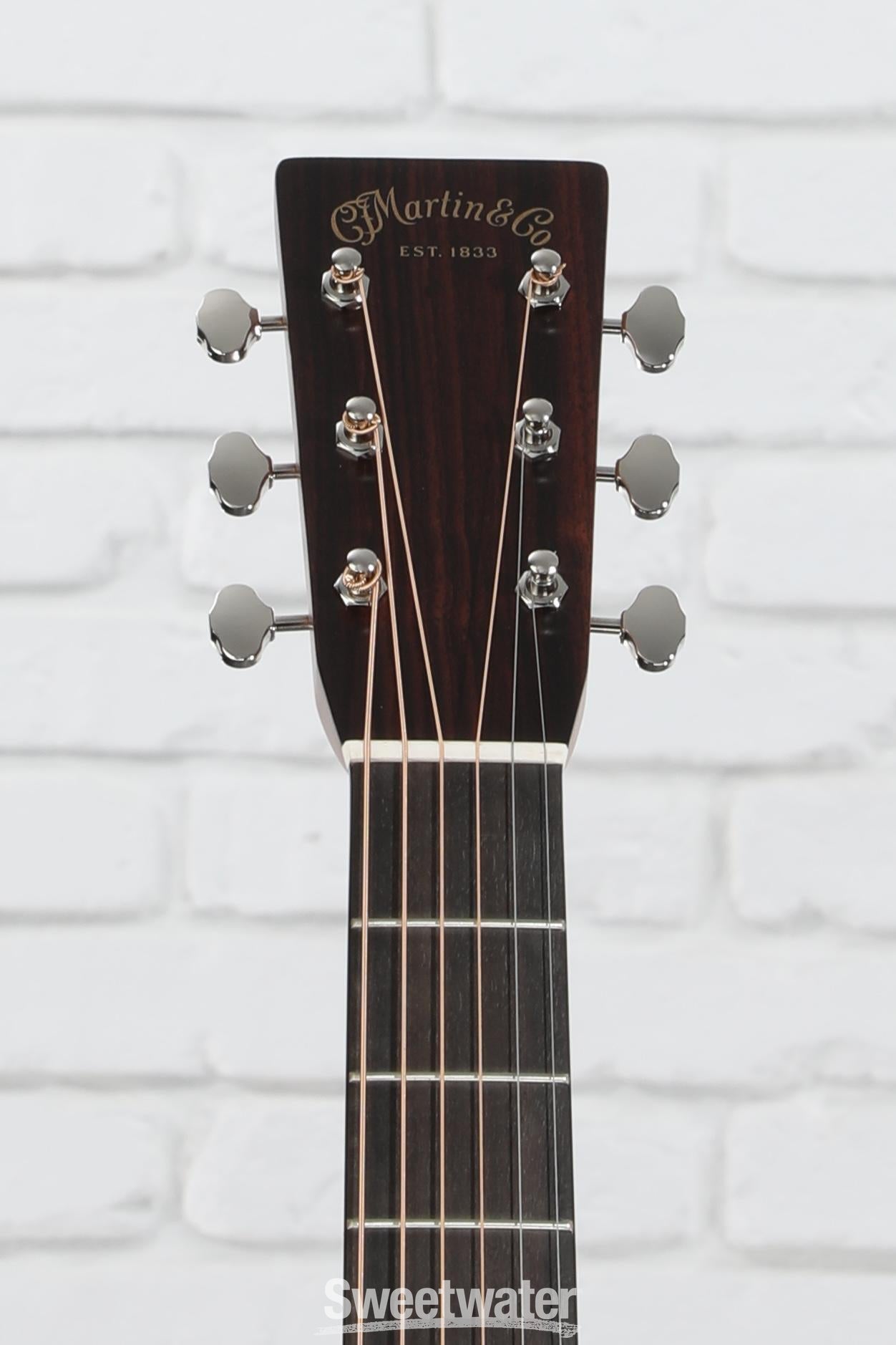 Martin OM-28 Standard Series Acoustic Guitar - 1935 Sunburst (2025) | Sweetwater