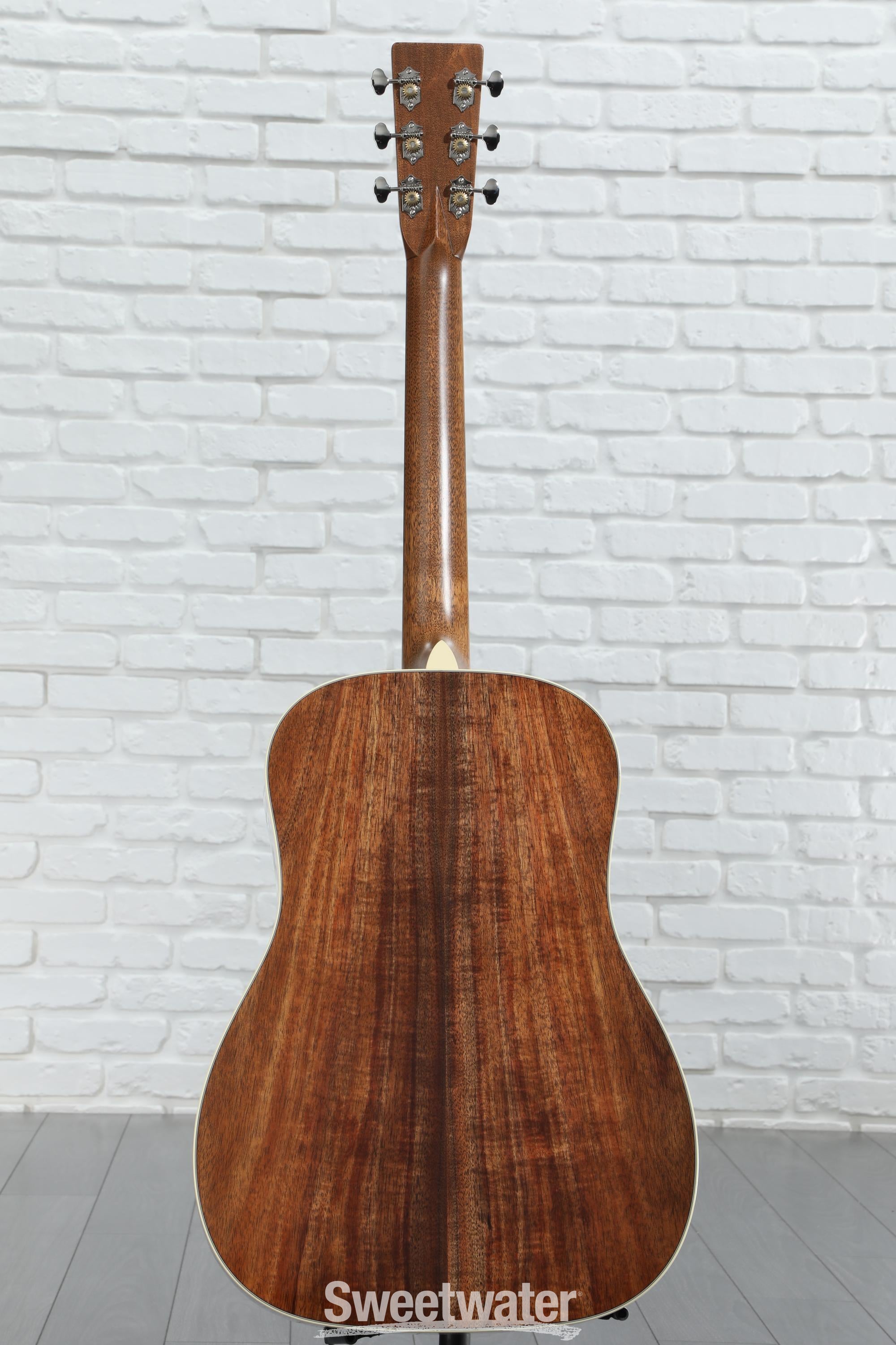 Martin HG-28 Special Edition O'ahu Acoustic Guitar - Natural | Sweetwater