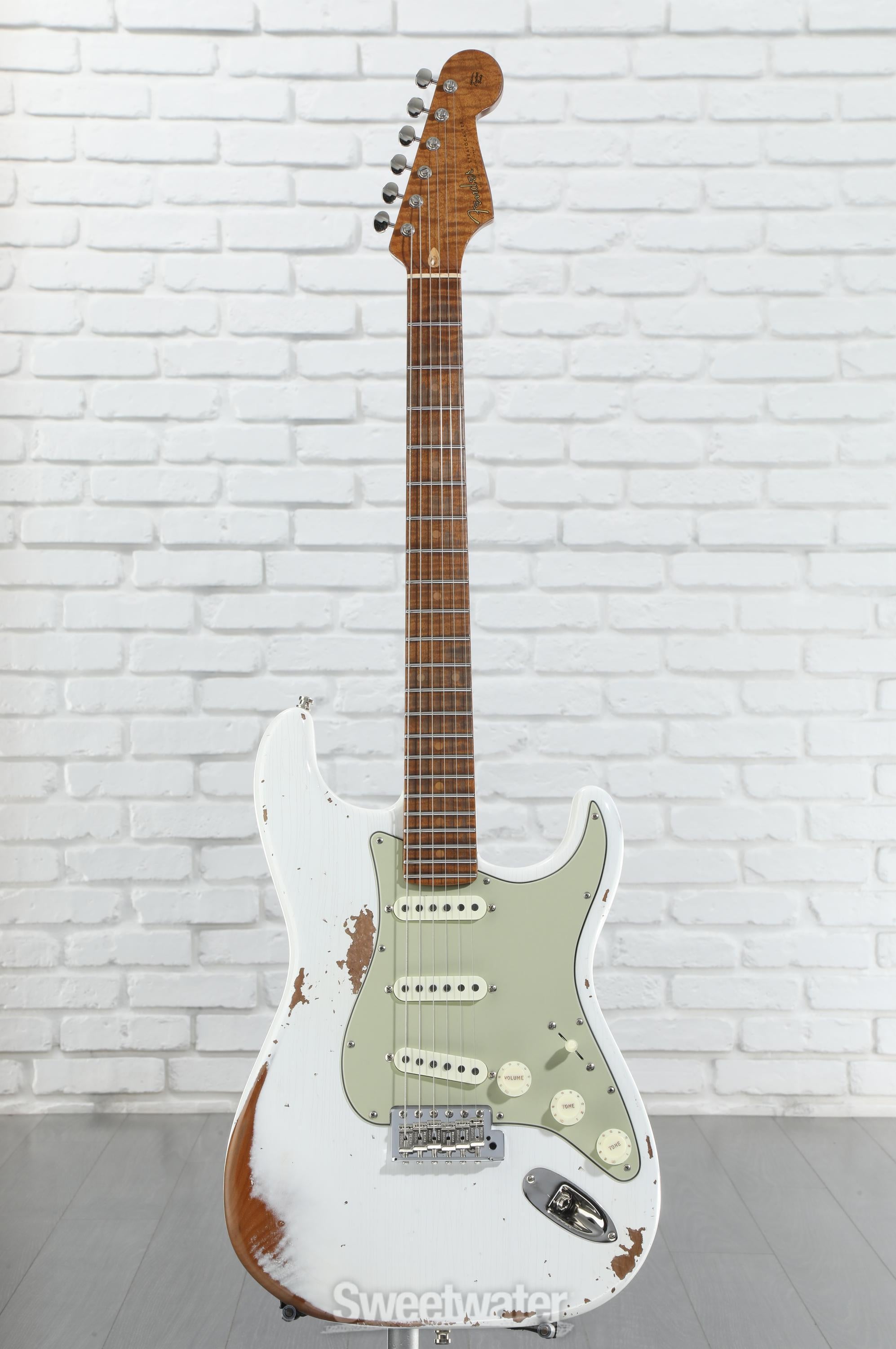 Fender Custom Shop GT11 Deluxe Stratocaster Electric Guitar - Arctic ...